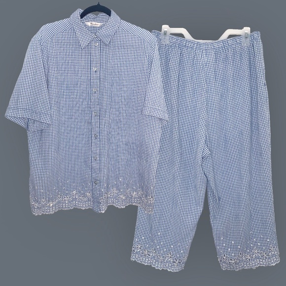 TanJay | Pants & Jumpsuits | Gingham Shortsleeve Button Up And Capri ...
